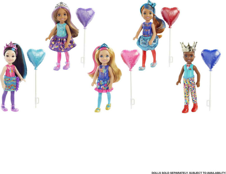 Barbie Chelsea Color Reveal Doll with Confetti Print and 6 Surprises ...