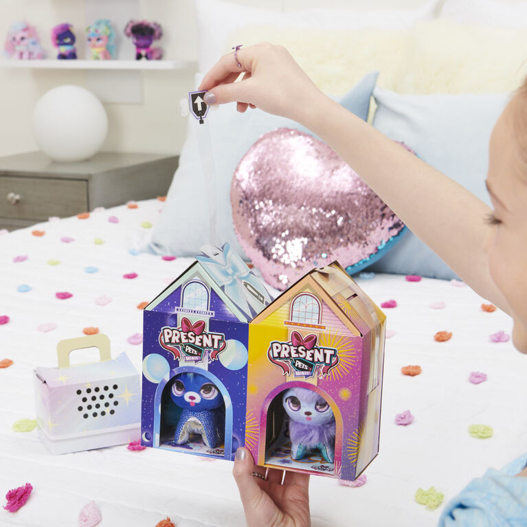 Present Pets Minis, Galaxy Trio 3-Pack of 3-inch Plush Toys | Toys R Us ...