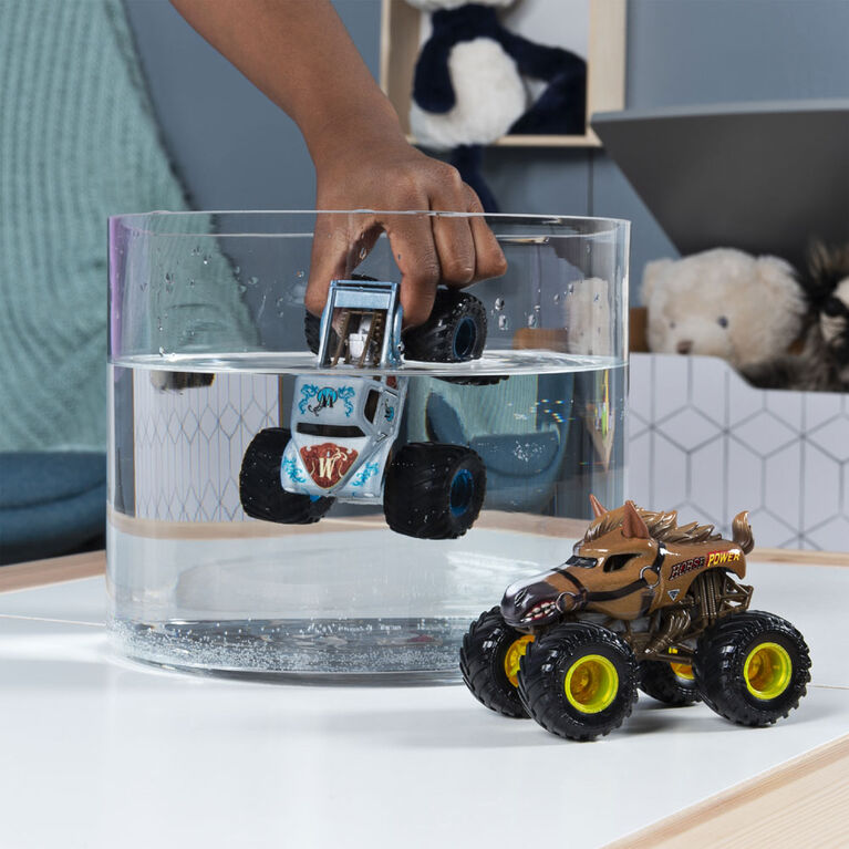 Monster Jam, Official Horse Power vs. Whiplash Color-Changing Die-Cast ...