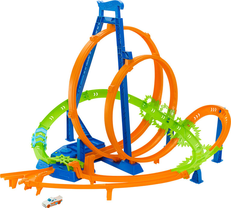 Hot Wheels Track Set with 5 Crash Zones, Motorized Booster and 1 Hot ...