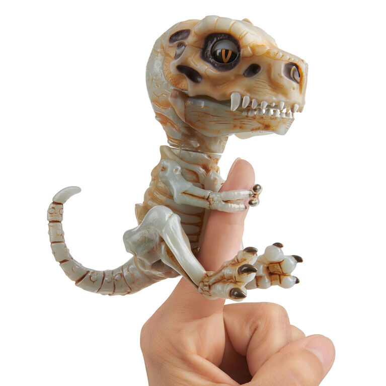 Fingerlings Untamed - Bonehead Skeleton T-Rex - Doom (Ash) | Toys R Us ...
