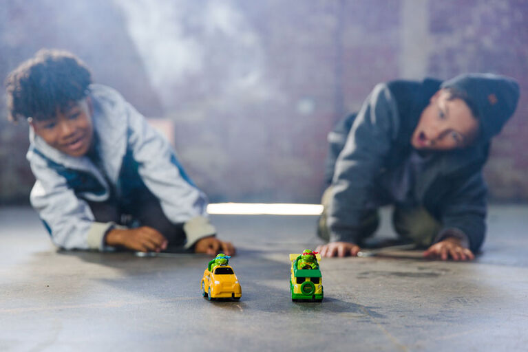 Teenage Mutant Ninja Turtles - Rad Rip Racers Ast (Classic) | Toys R Us ...