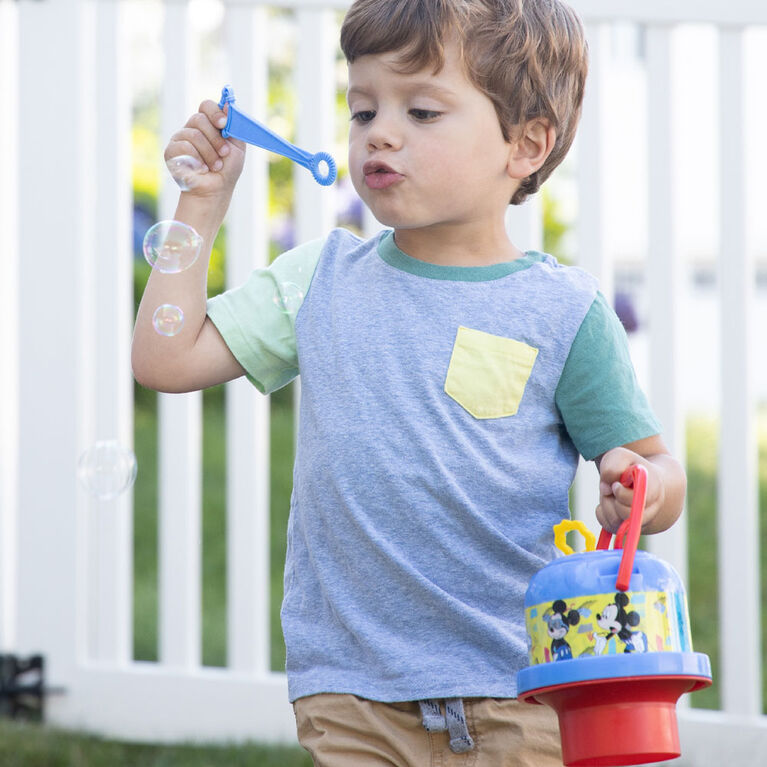 Disney/Marvel No-Spill Bubble Bucket | Toys R Us Canada