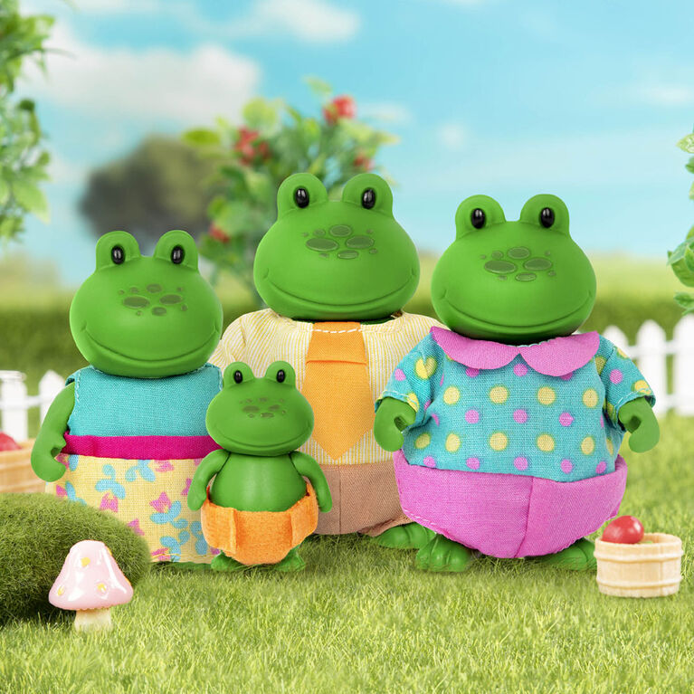 Li'l Woodzeez, Croakalily Frog Family, Small Animal Figurines | Toys R ...
