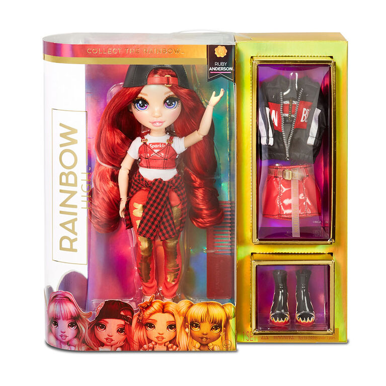 Rainbow High Ruby Anderson Poupée Mannequin Rouge Avec 2 Tenues