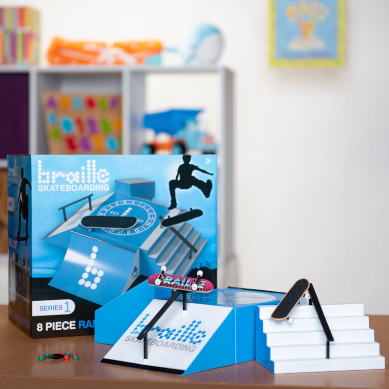 Braille Skateboarding Skate Ramp and Rail Playset - English Edition ...
