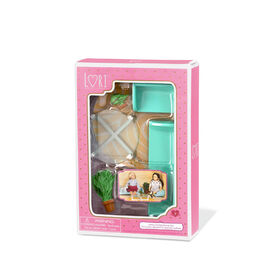 Lori | Toys R Us Canada