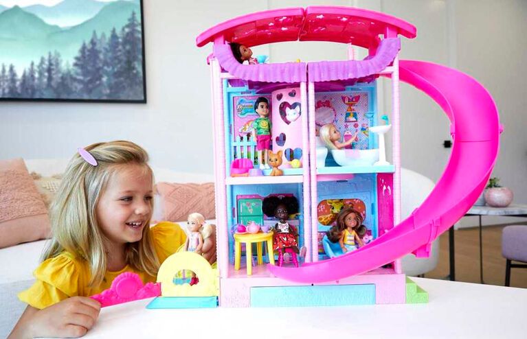 Barbie Chelsea Playhouse (20-in) Transforming Dollhouse | Toys R Us Canada
