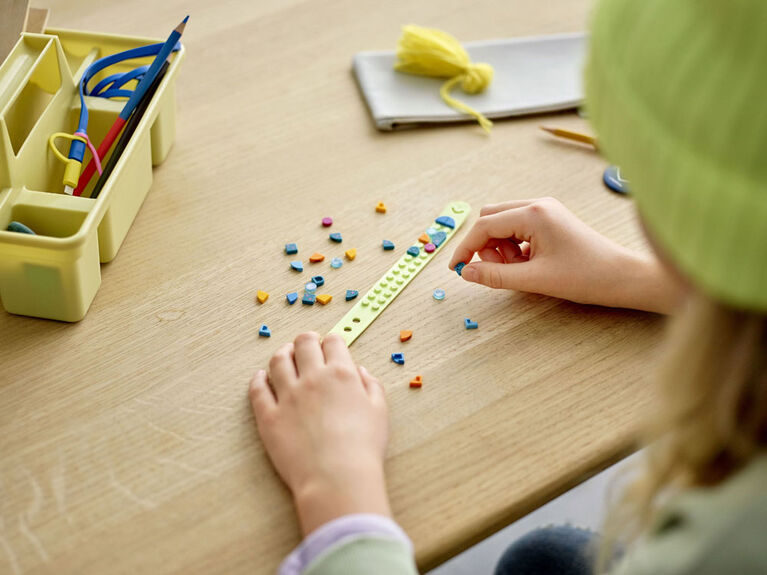 LEGO DOTS Cool Cactus Bracelet 41922 (33 pieces) | Toys R Us Canada
