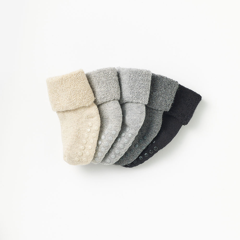 basic crew socks